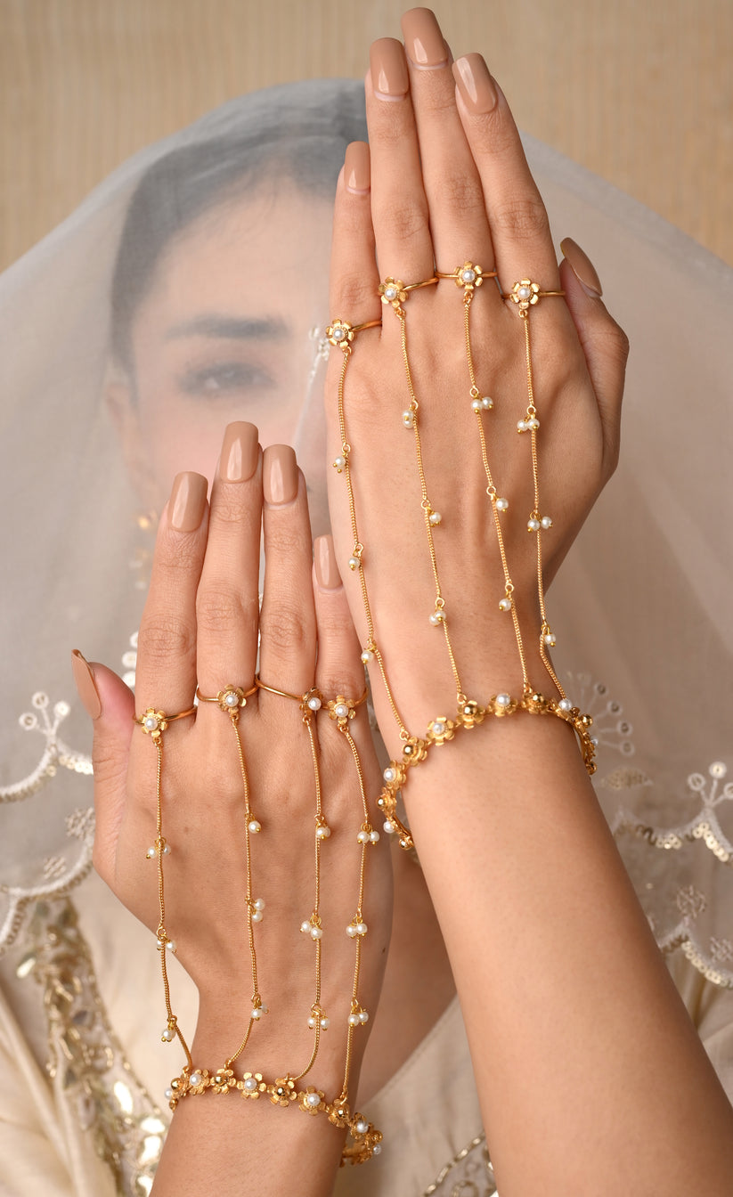 Gulshan Haathphool – Tangerine Bio Jewelry
