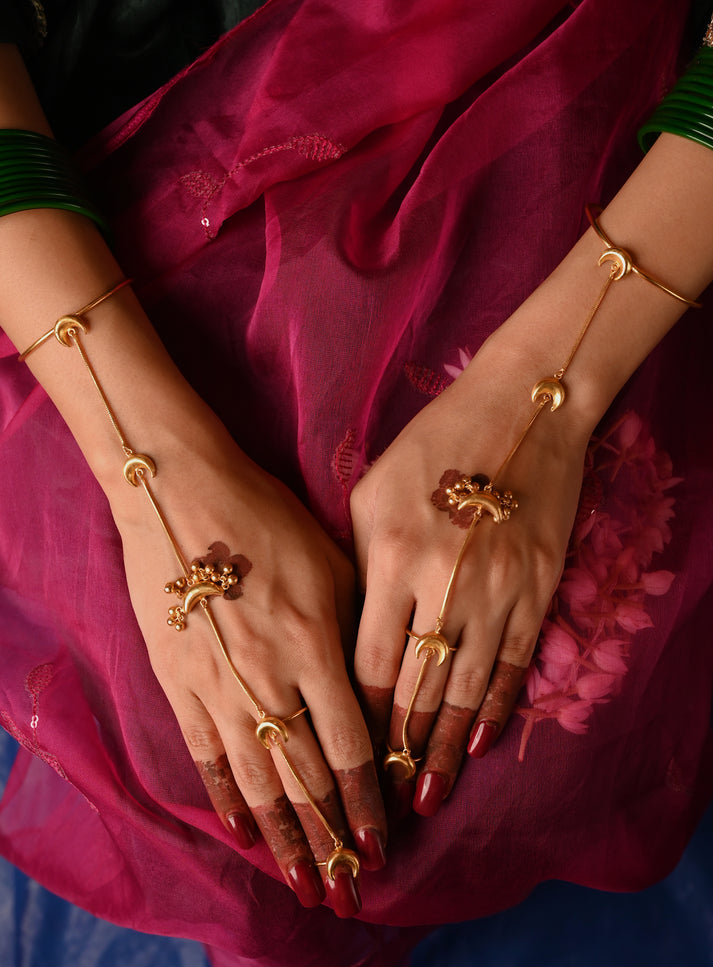 Chand Haathphool – Tangerine Bio Jewelry